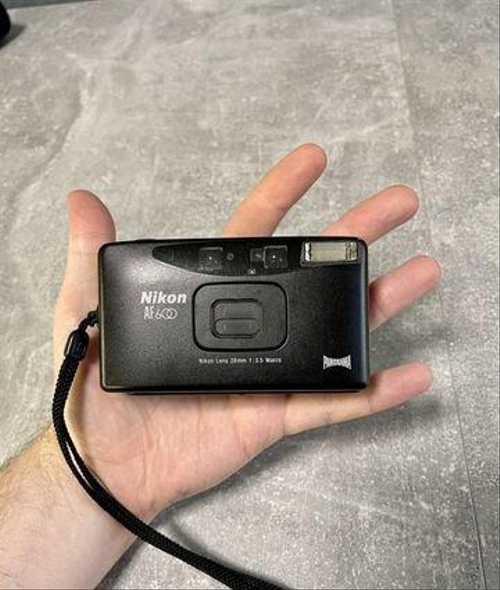 Пленочный фотоаппарат Nikon AF600 panorama