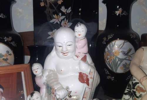 Статуэтка фарфор Будда Хотей с детьми
