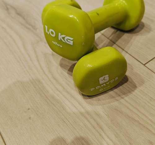 Гантели domyos 1 кг