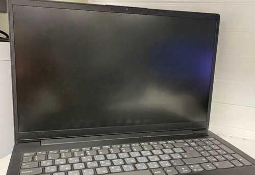 Ноутбук Lenovo V15 (центр)