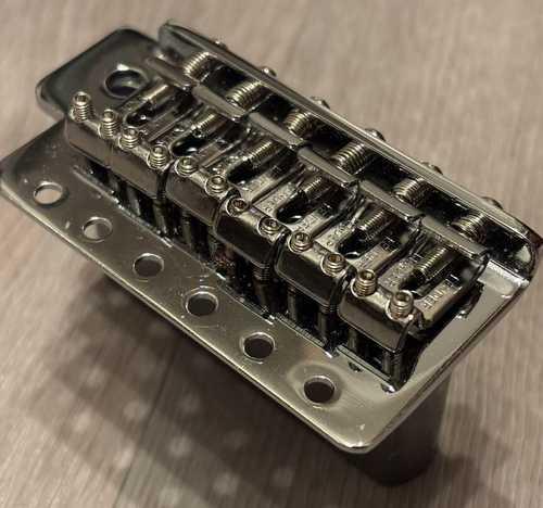 Бридж тремоло Fender