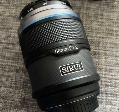 Обьектив sirui 56mm 1.2 sony e