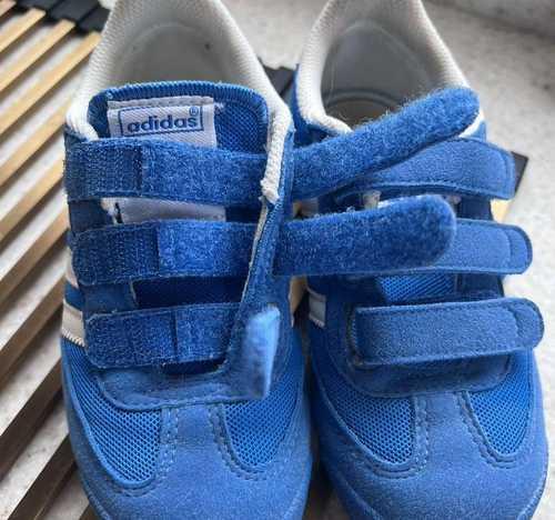 Кроссовки adidas детские размер 30