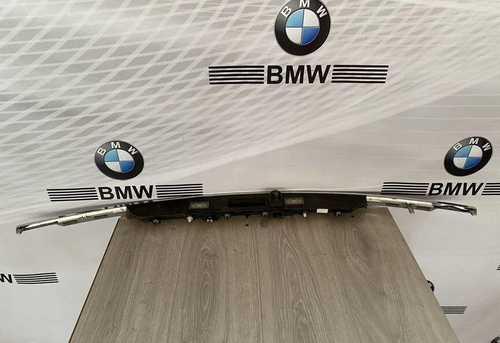Декоративная планка крышки багажника BMW G11/G12