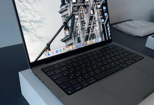 Apple MacBook 14 m1 pro