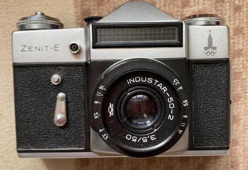 Плёночный фотоаппарат Zenit E