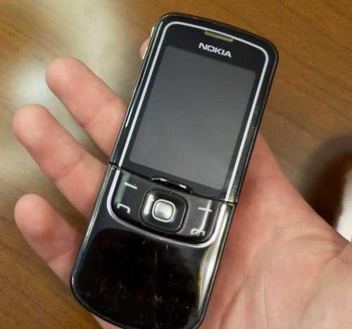 Nokia 8600 Luna