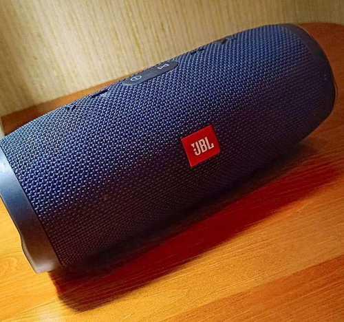 Портативная колонка jbl charge 3