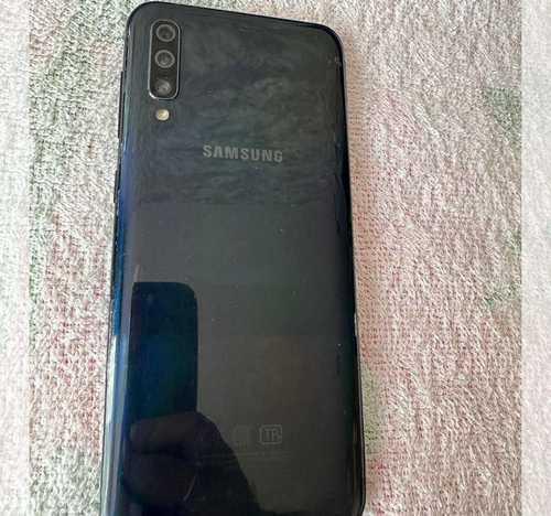 Samsung Galaxy A50, 6/128 ГБ