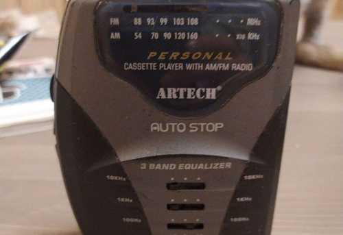 Раритетный Кассетный плеер 2000-х с радио