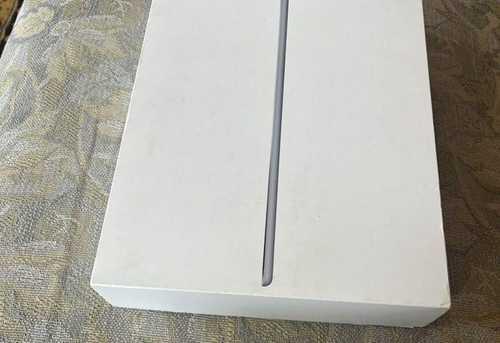 Коробка iPad а1584