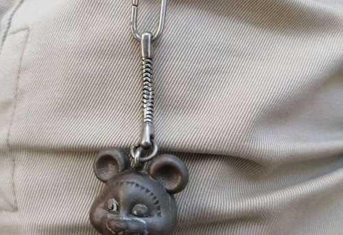 Брелок для ключей. Олимпийский мишка