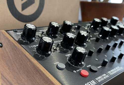 Moog dfam