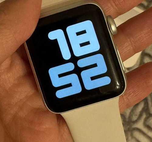 Часы apple watch 3 38 mm бу