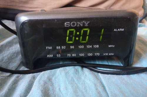 Радиобудильник Sony ICF-C217