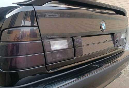 Новые задние фонари с блендой hella black BMW e34