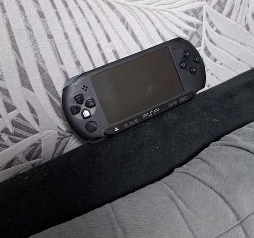 Sony psp e 1008