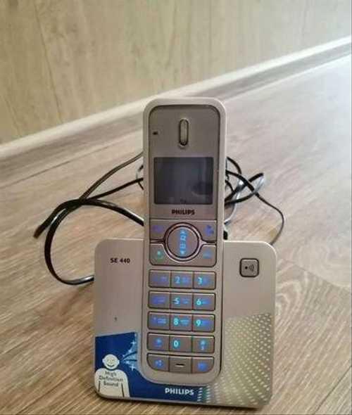 Телефон Philips se 440