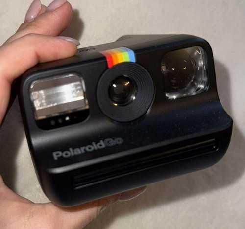 Polaroid go