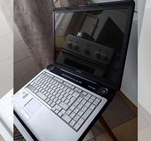 Toshiba P200D-120, 2 ядра, 17", wi-fi, camera. На