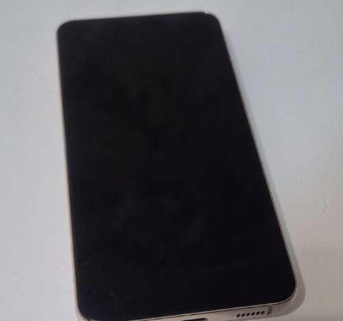 Samsung Galaxy S22, 8/128 ГБ