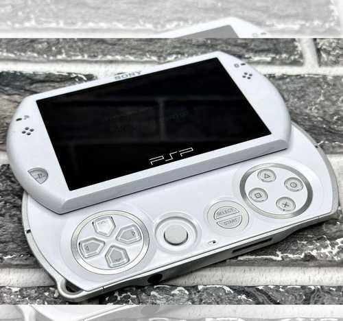 Sony PSP Go N1008 с играми