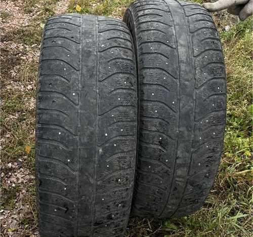 Bridgestone Ice Cruiser 7000 205/60 R16 92T