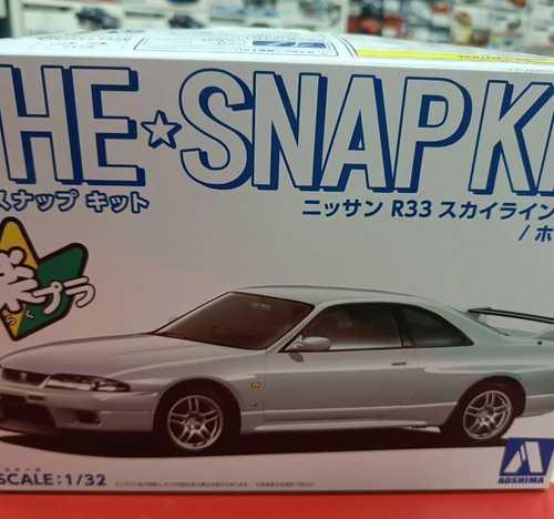 06456 Nissan Skyline GT-R R33 (White) 1:32 Aoshima