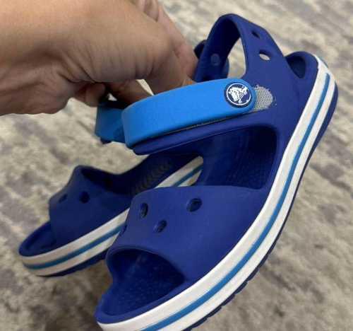 Сандалии crocs c9