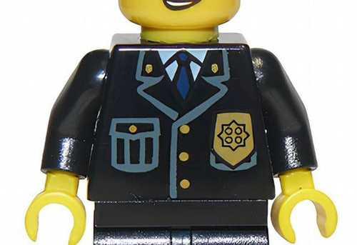 Минифигурка Lego Police - City Suit with Blue Tie