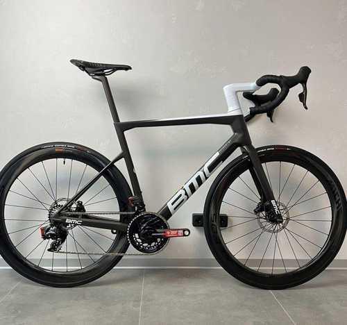 Шоссейный велосипед BMC Teammachine SLR01