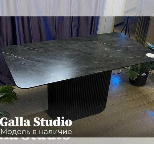 Кухонный стол из керамогранита Black Marble Medium