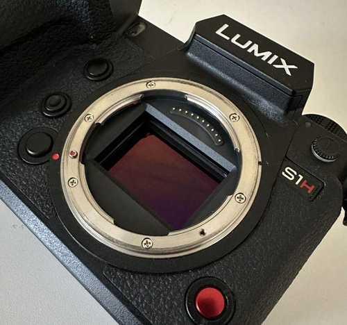 Фотоаппарат panasonic s1h