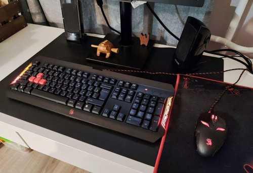 Игровая клавиатура и мышь bloody