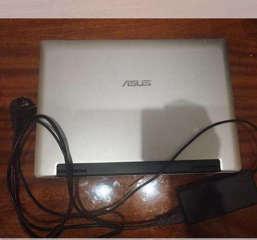 Ноутбук asus