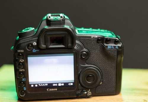 Полнокадровая камера Canon 5D Mark II