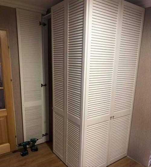Шкаф с жалюзийными дверьми на заказ
