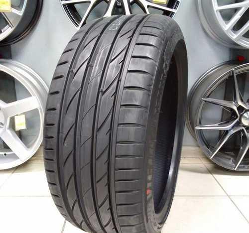 Maxxis Victra Sport VS5 225/40 R18 92Y