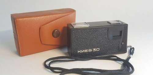 Винтажная миниатюрная фотокамера Киев 30