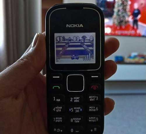 Nokia 1280 легендарный неубиваемый телефон