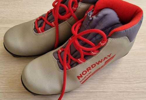 Лыжные ботинки детские Nordway 37 размер