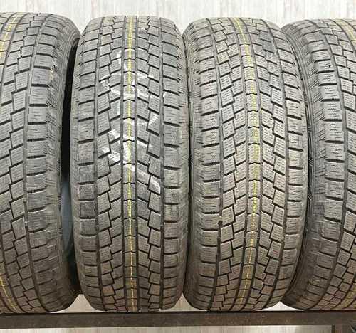 Hankook Nordik IS RW08 235/60 R18 99M