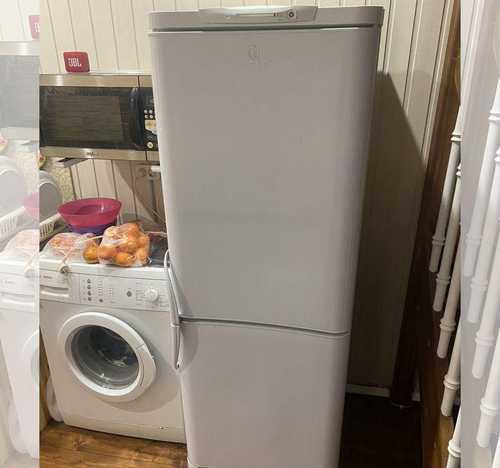 Холодильник Indesit SB 167 б/у