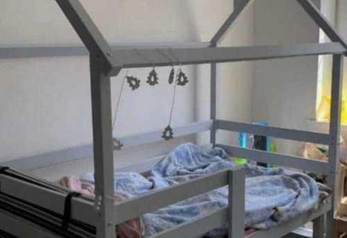 Кровать выдвижная для детской комнаты