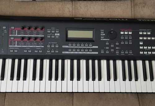 Yamaha moxf6