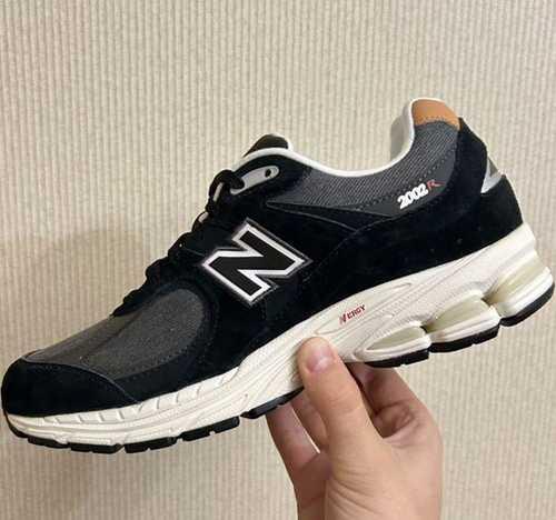 Кроссовки New Balance 2002R “Black White”