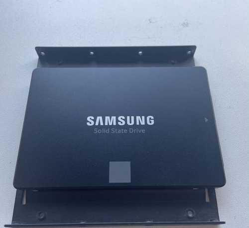 Жесткий диск SSD Samsung 240Гб