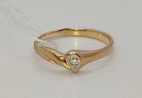 Золотое кольцо с фианитом 16 размер