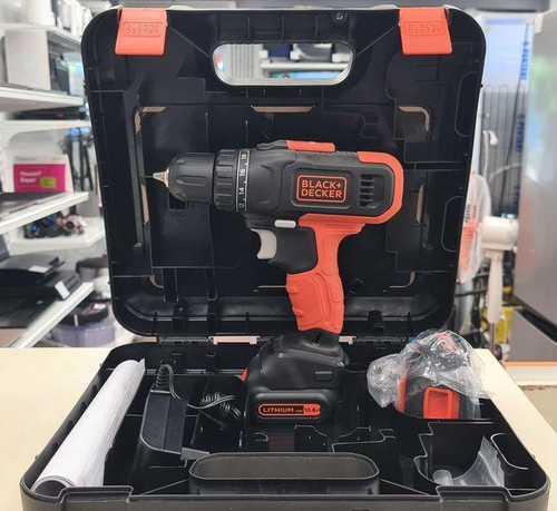 Шуруповерт Black & Decker BCD7122 (влш)