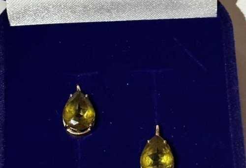 Золотые серьги с натуральными султанитами